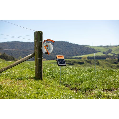 Gallagher Solar Energizer Wood Post/Earth Rod Mount - Lithium ...
