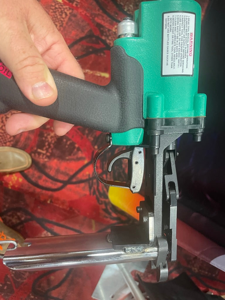 Hog Ring Pneumatic 9 Gauge Hog Ring Tool – FenceFast Ltd.