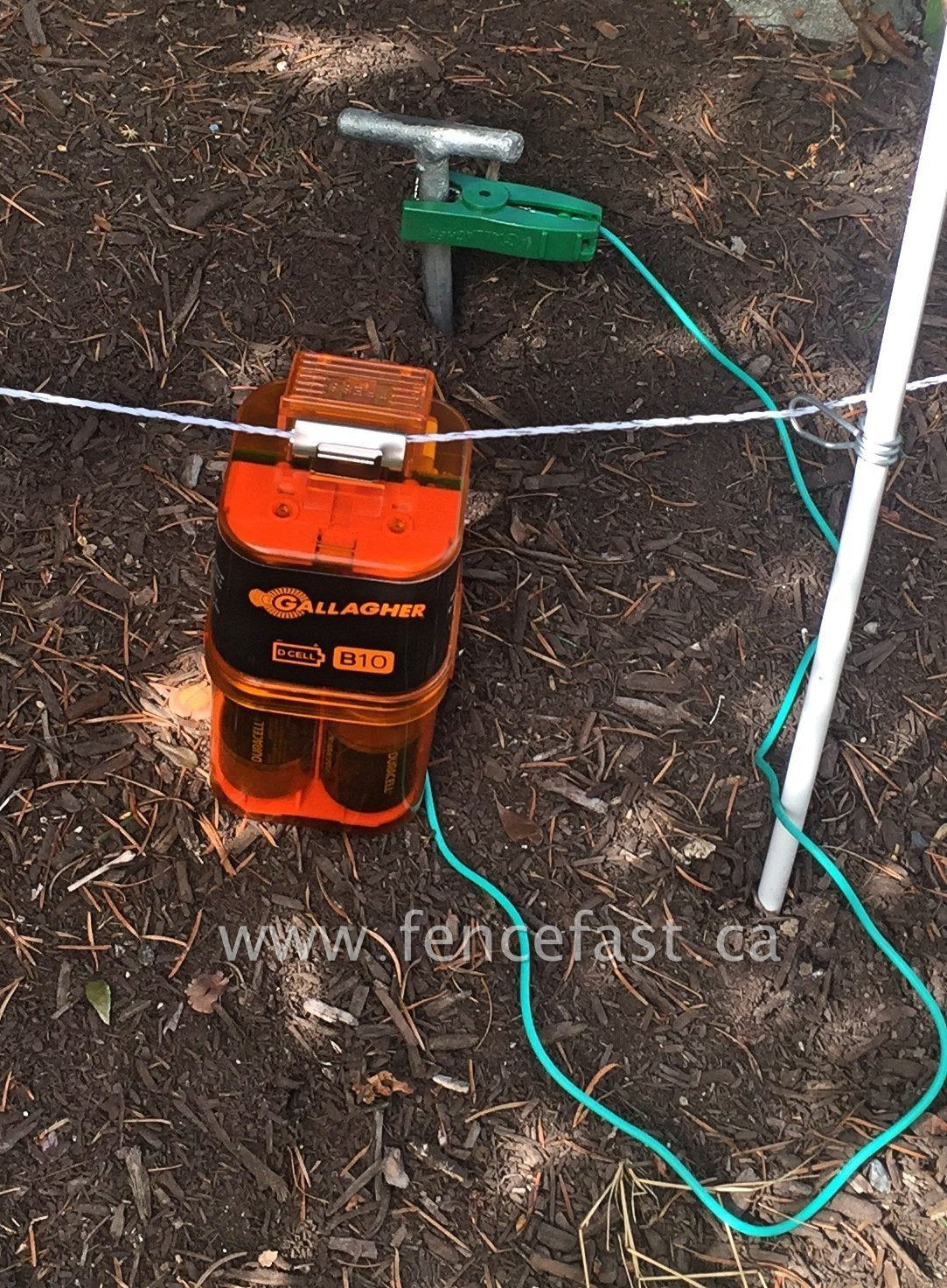 Gallagher Ground Rod Galvanized 3ft T handle – FenceFast Ltd.